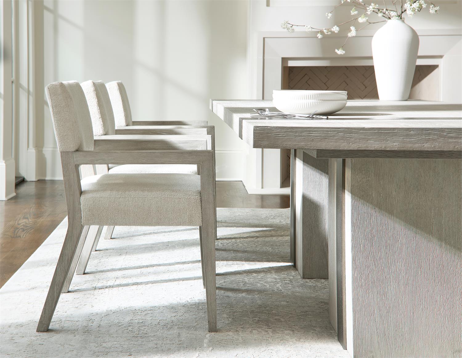 Tempo Dining Table