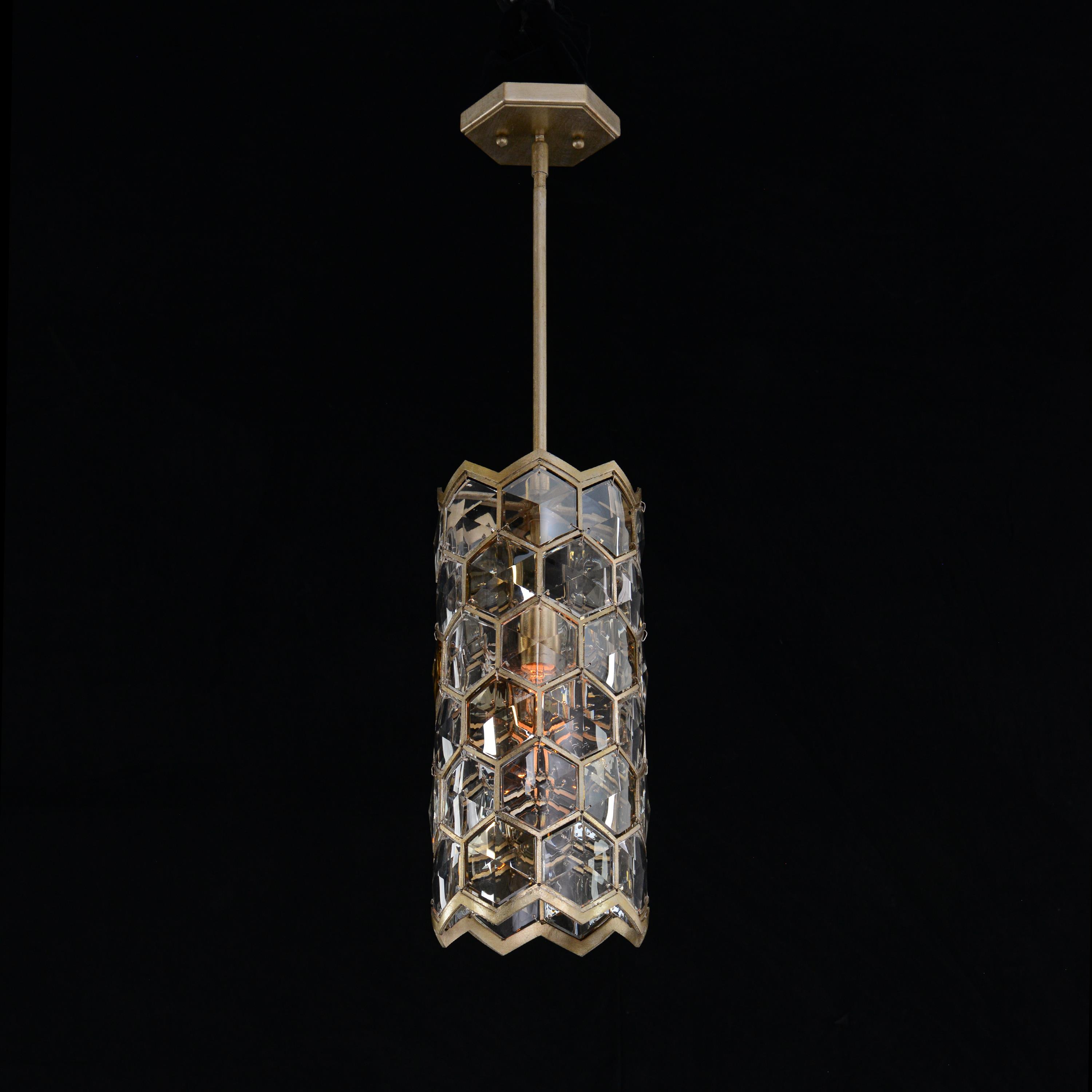 01-16"H X 7"W X 7"D ARRAY PENDANT, SMALL