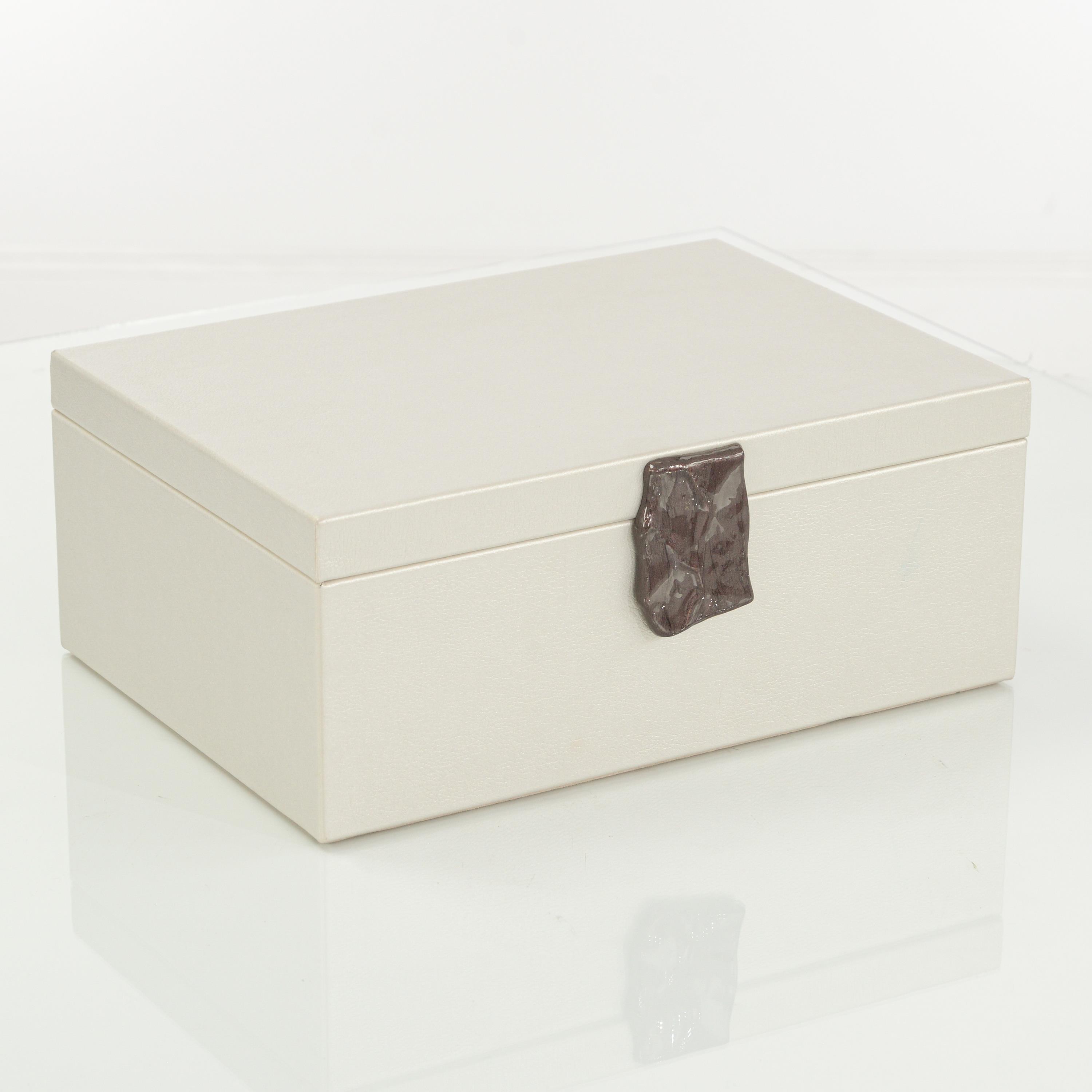 03-5.5H X 14W X 10D OPAL LINX VEGAN LEAT