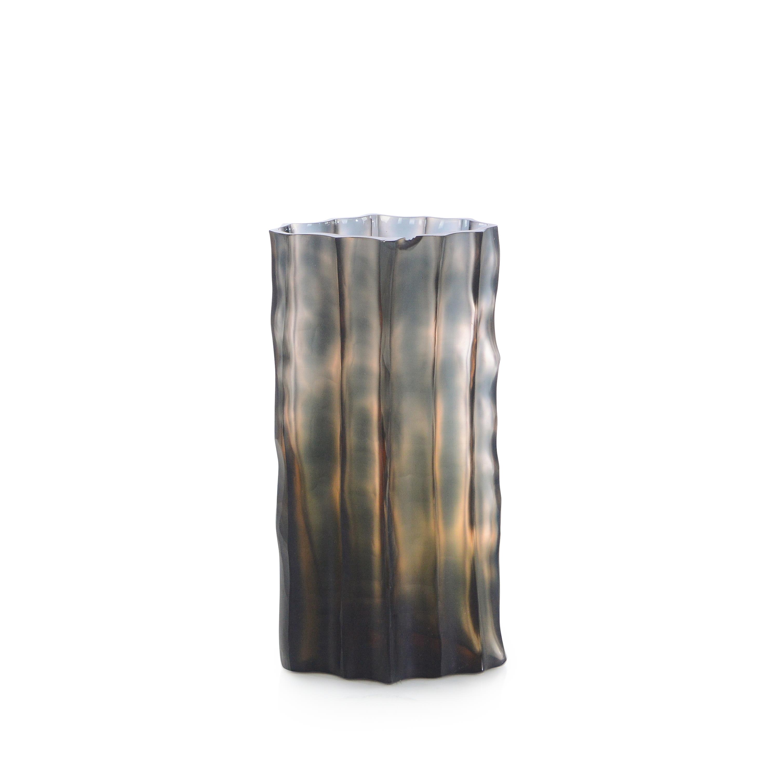 03-10H 5.25W X 3.5D MIDNIGHT WAVES VASE