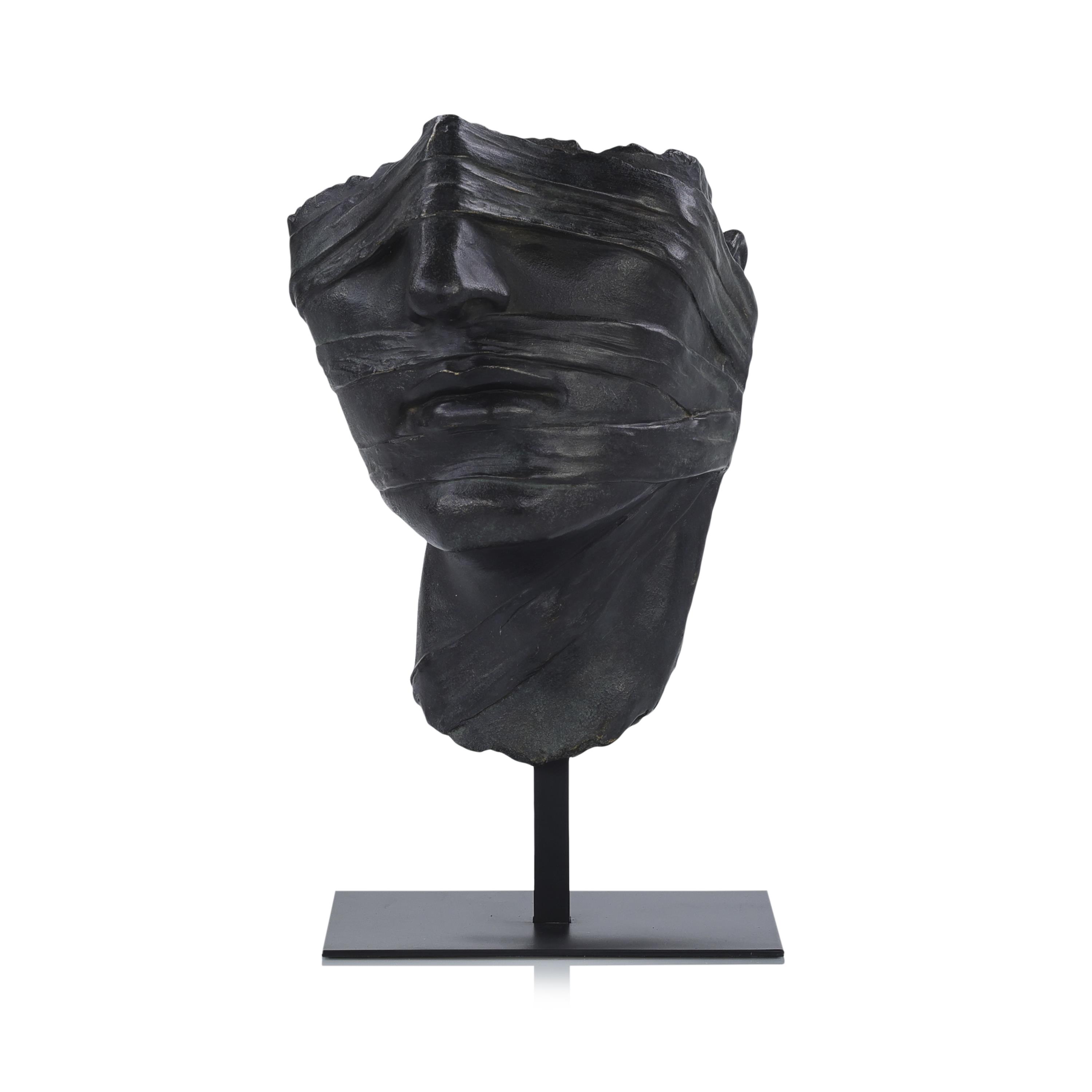 03-14.5Hx8.5Wx8.5D COUNTENANCE SCULPTURE