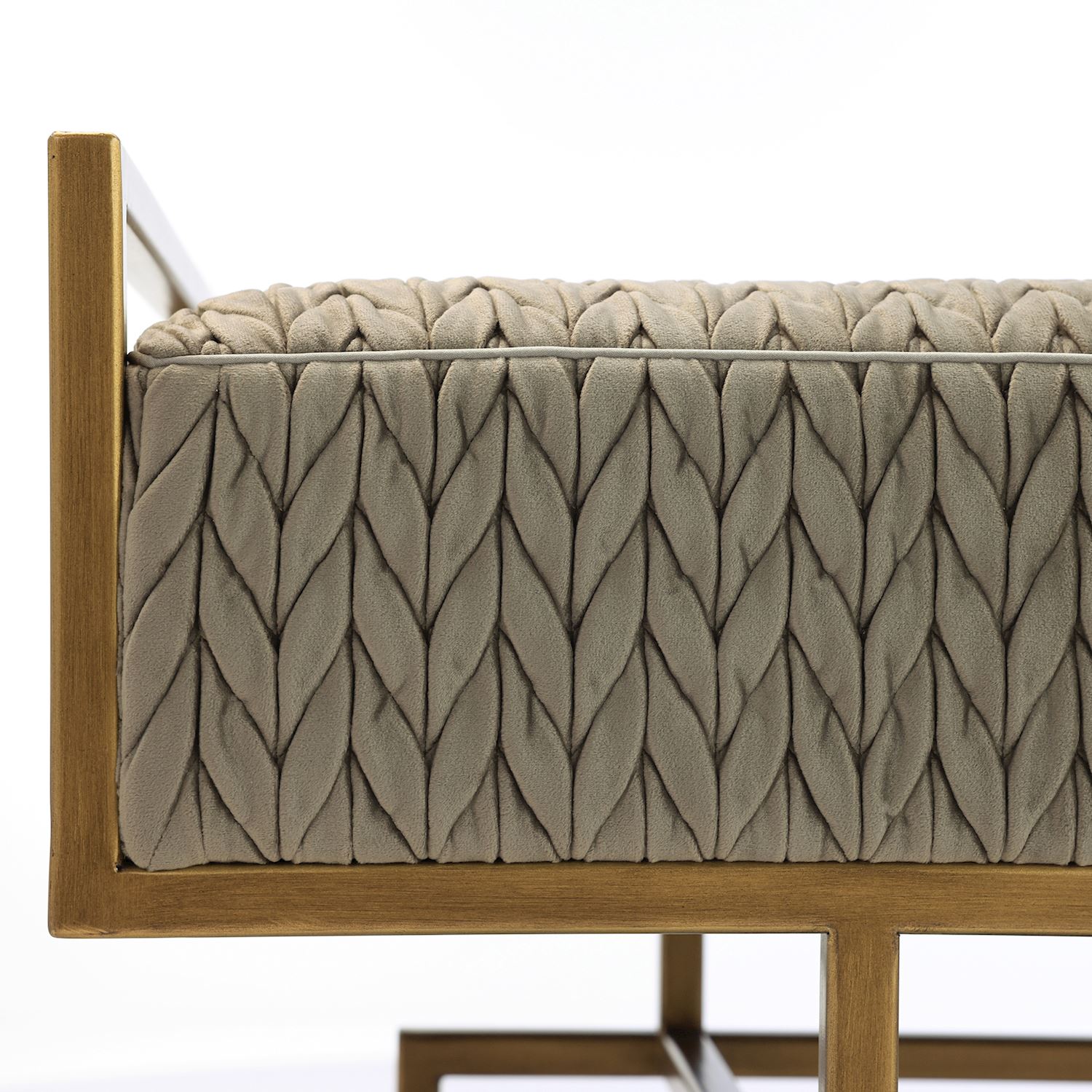 20.5Hx36Wx20D WIGGINS BENCH