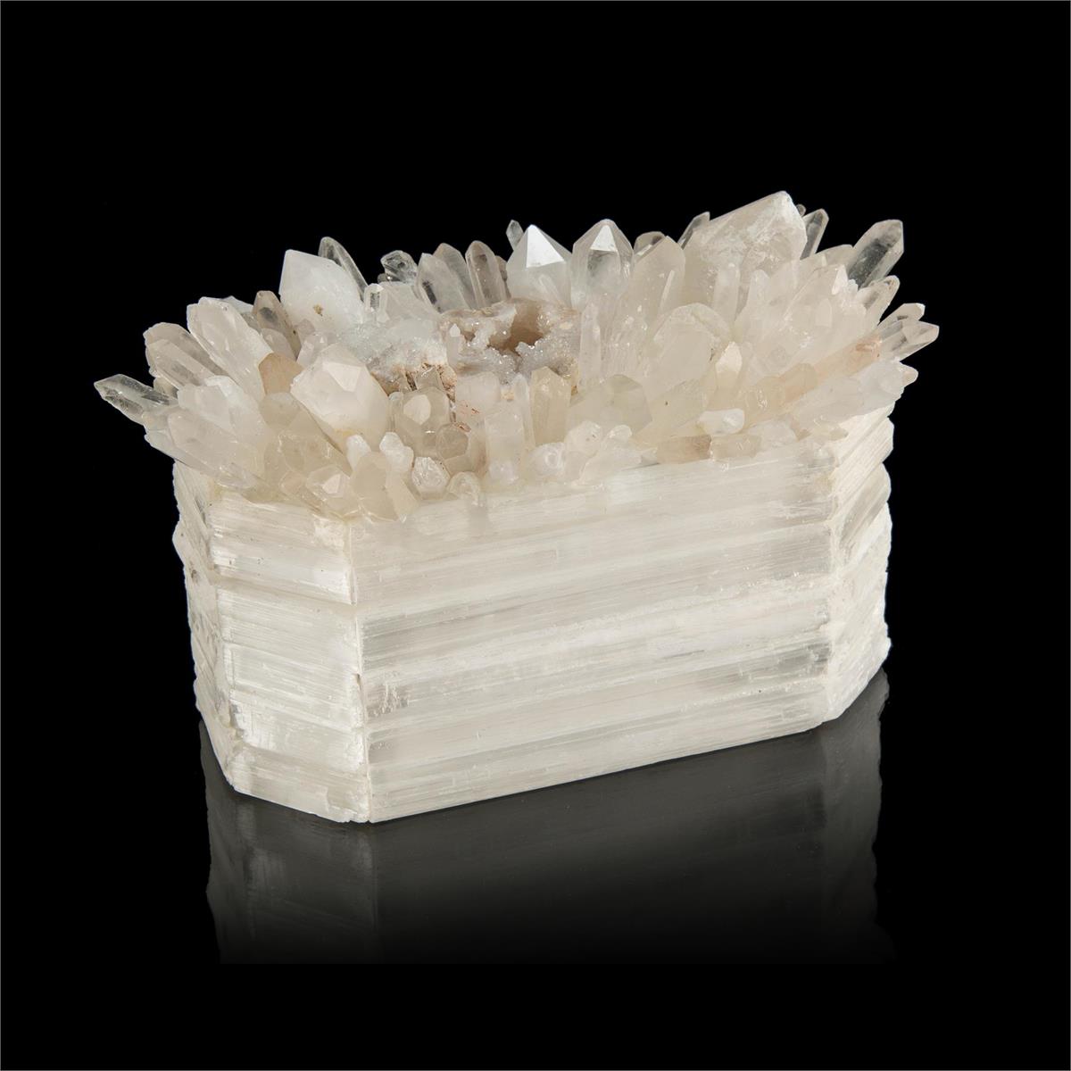 03-6.25H X 10.5W X 5.5D CRYSTALS IN WHIT