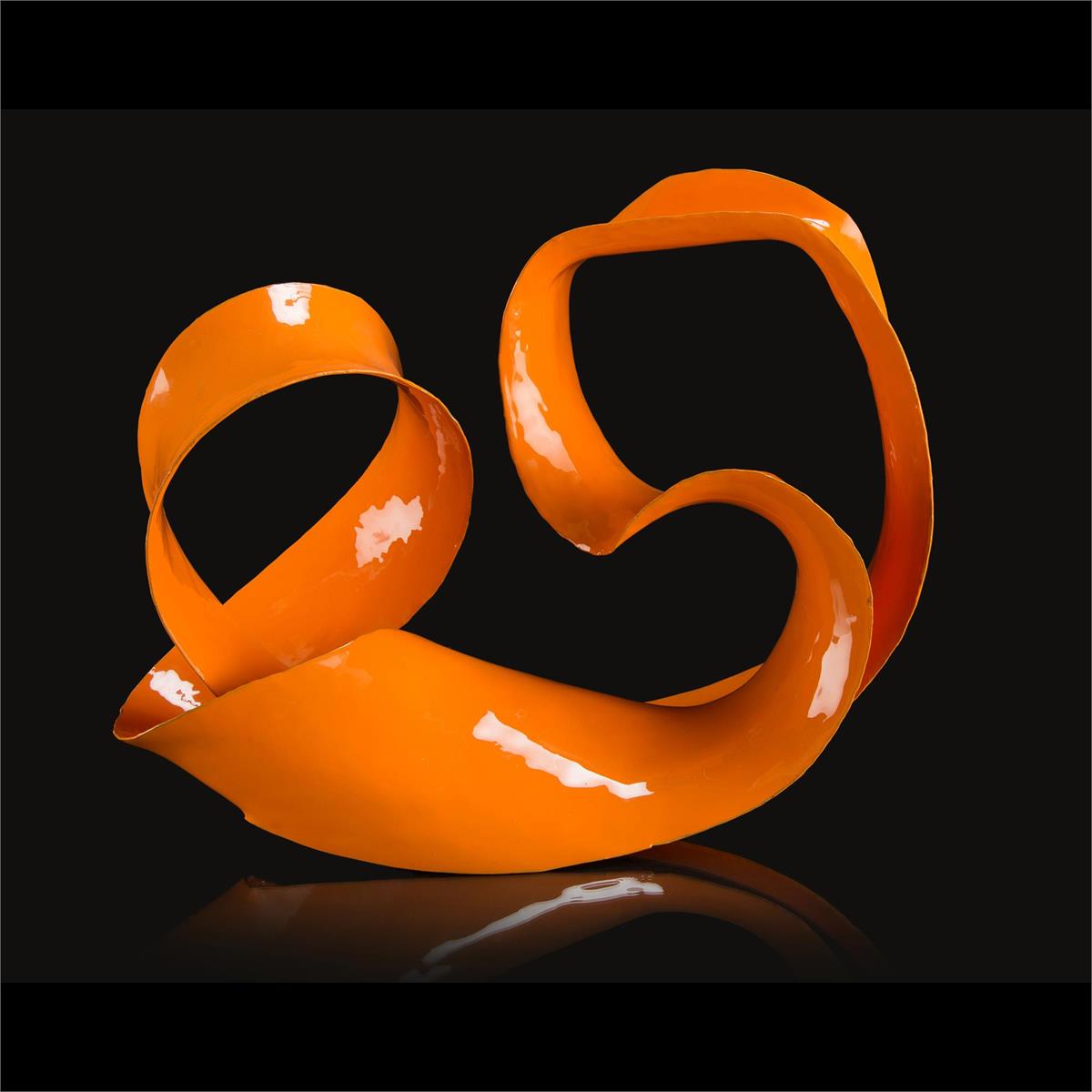 16Hx21Wx8.5D RONALDO SCULPTURE IN ORANGE