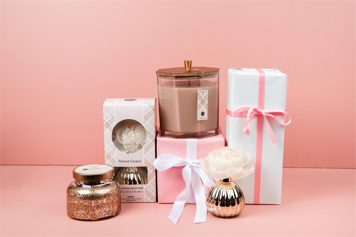 Bridgewater Candle Company Wholesale | Holiday Large Decor BW Sweet ...