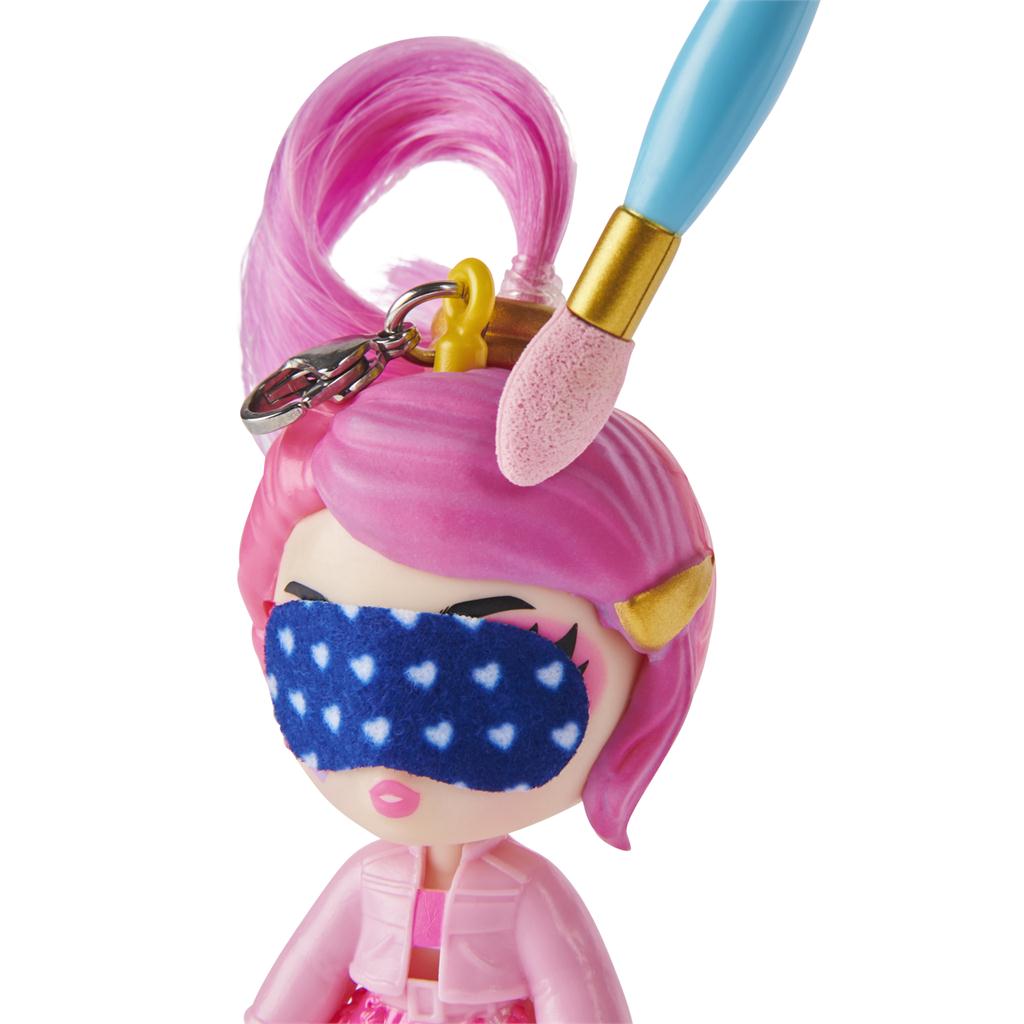 B Pack, Make-up Madness Miss Cara Deluxe Color Change Doll, Accessories ...