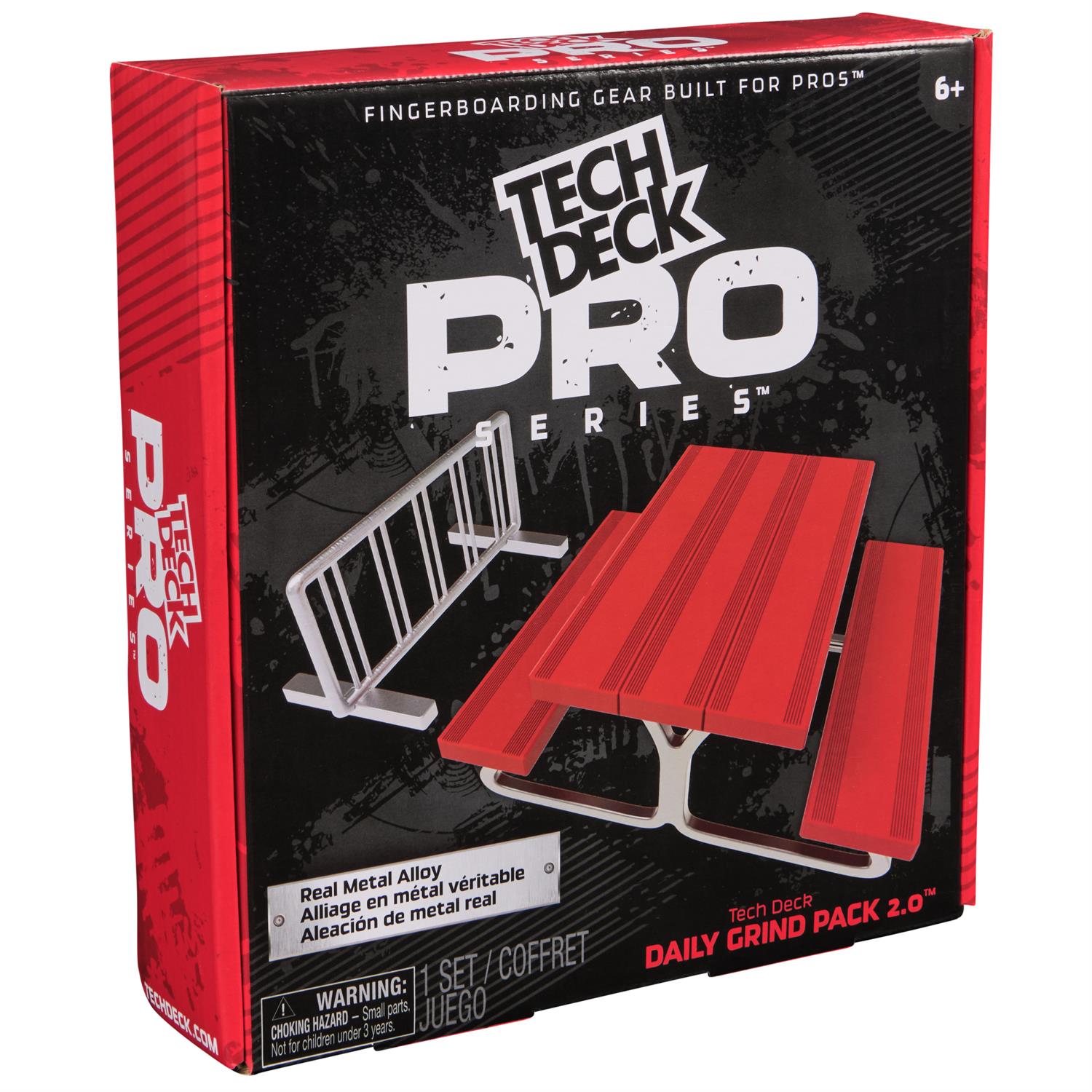 Tech Deck, Pro Series Daily Grind Pack 2.0 with Picnic Table and Bike Rack
