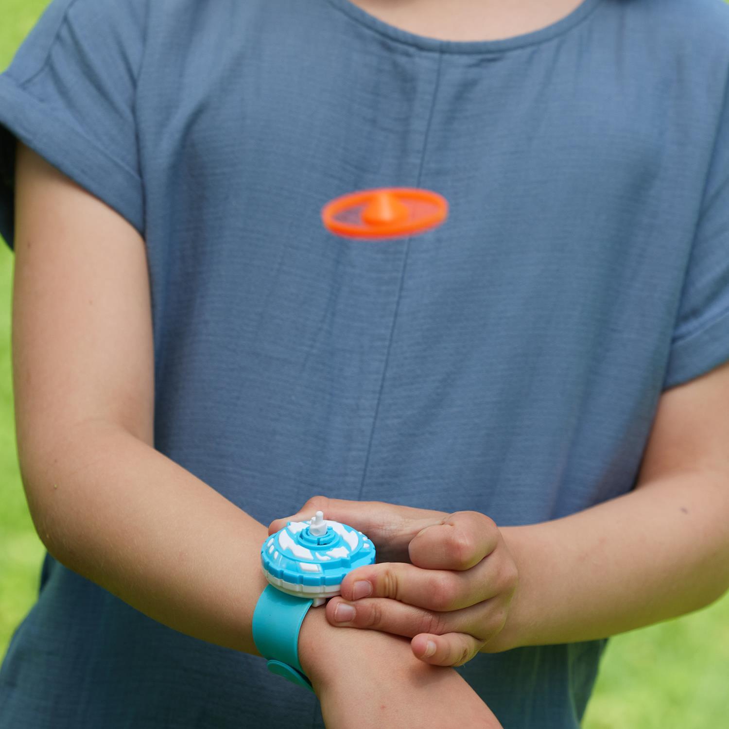 Wing It Spinner Top Flyer Slap Wristband with 3 Discs on Gift Card