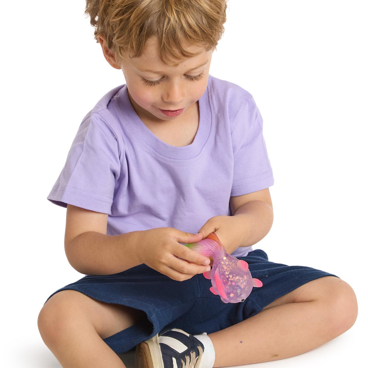 Guppy 30 Pc Squishy Glitter Fish Toy Unit with Aquarium Display ...