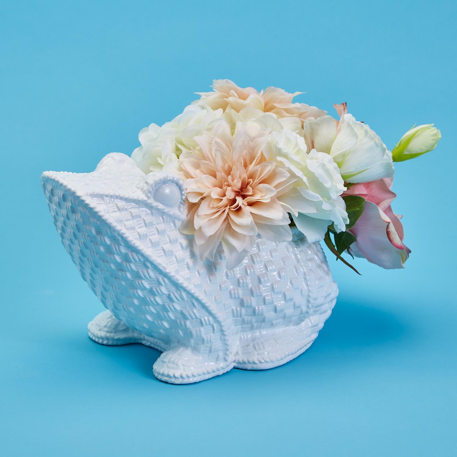 Basket Weave Pattern Frog Cachepot / Planter