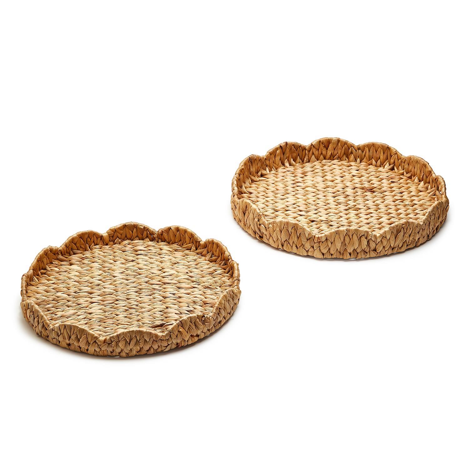 S/2 Scalloped Edge Round Tray in 2 Sizes