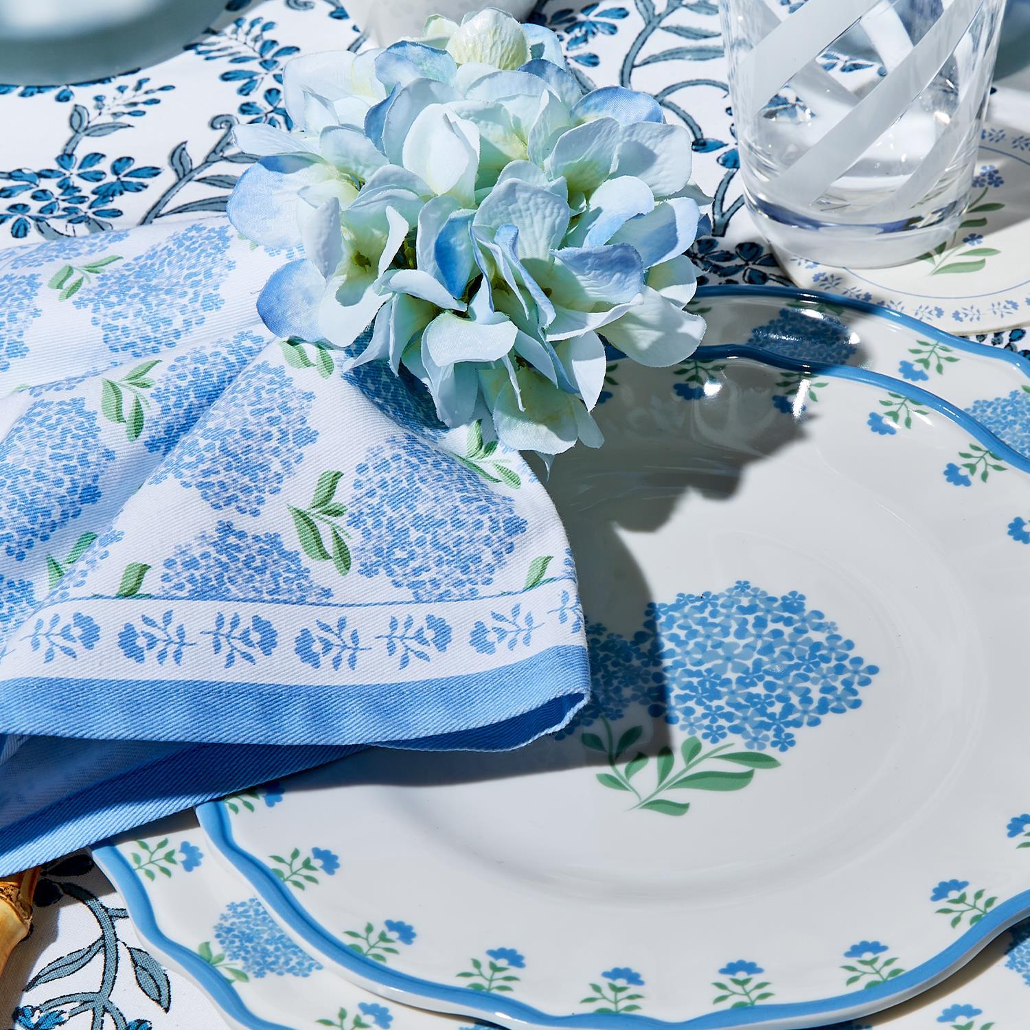 Hydragea 32 Pc Napkin Ring w/Display