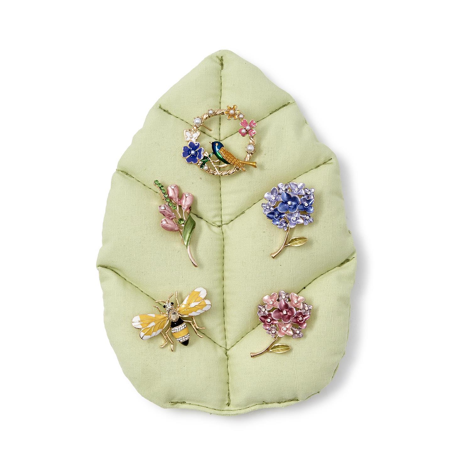 Enchanted Garden 15 Pc Brooch Pin Unit with Leaf Pillow Display Includes 5 Designs