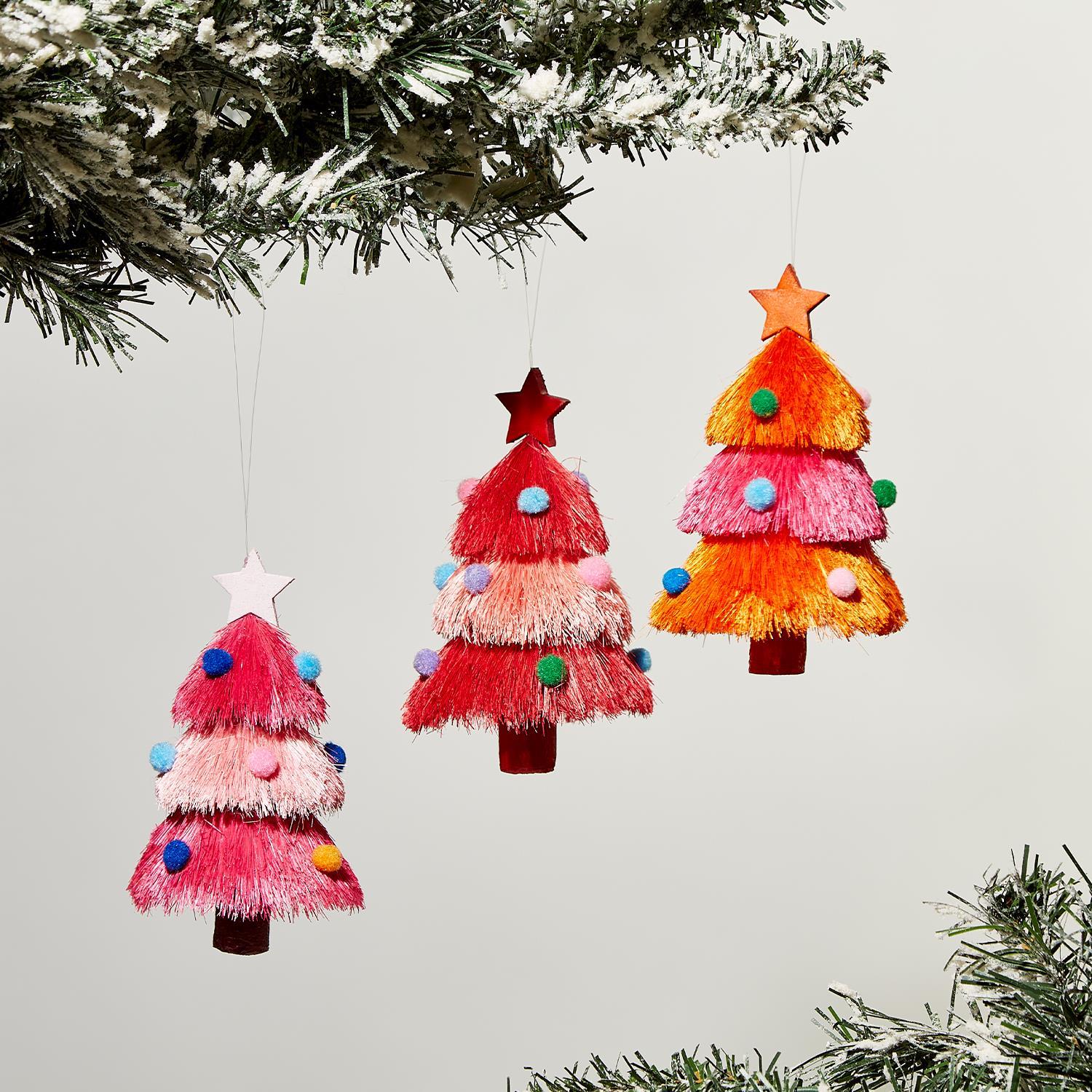Decked Out 30 Pc Hand-Crafted Sisal Tree with Pom Poms Ornament Unit ...