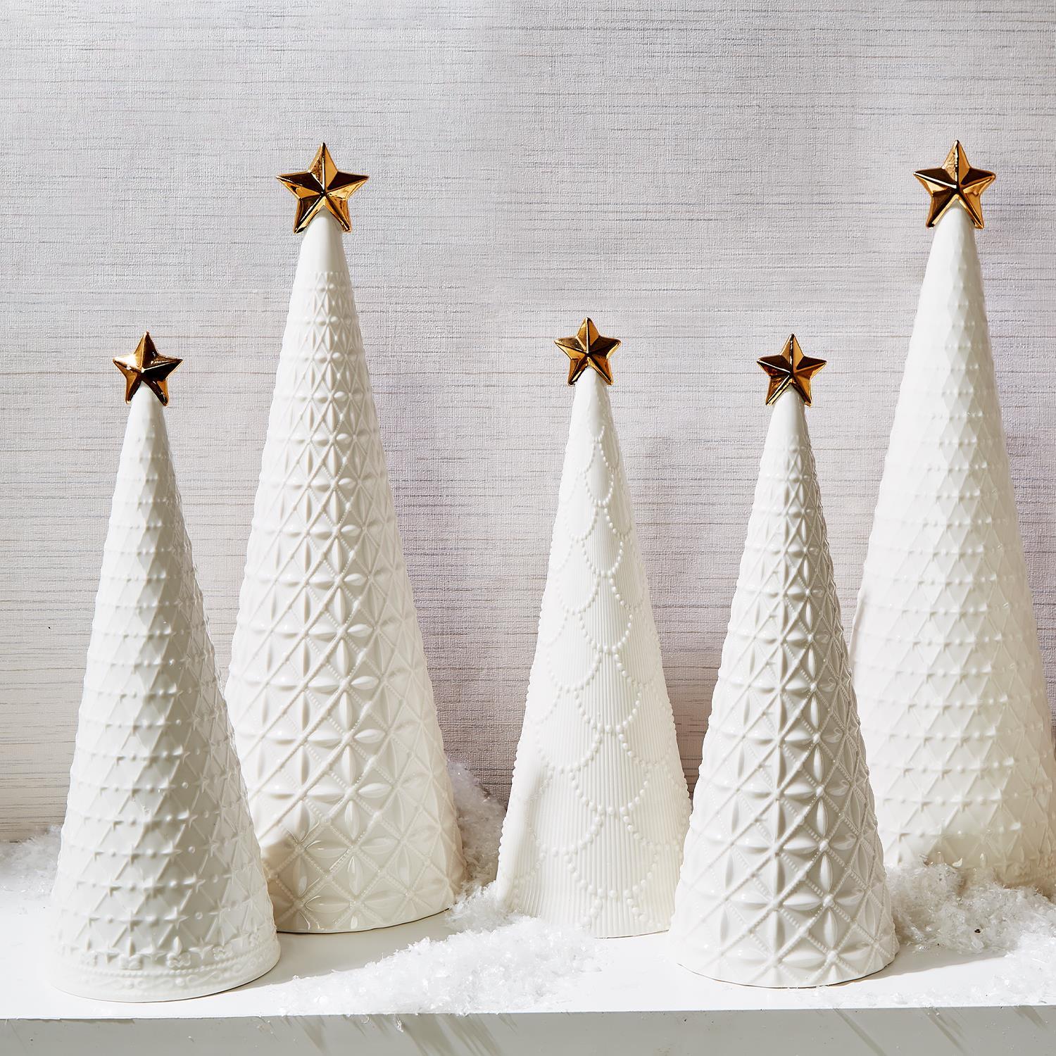 Winter Lace Set of 2 Embossed Pattern Christmas Trees with Gold Star ...