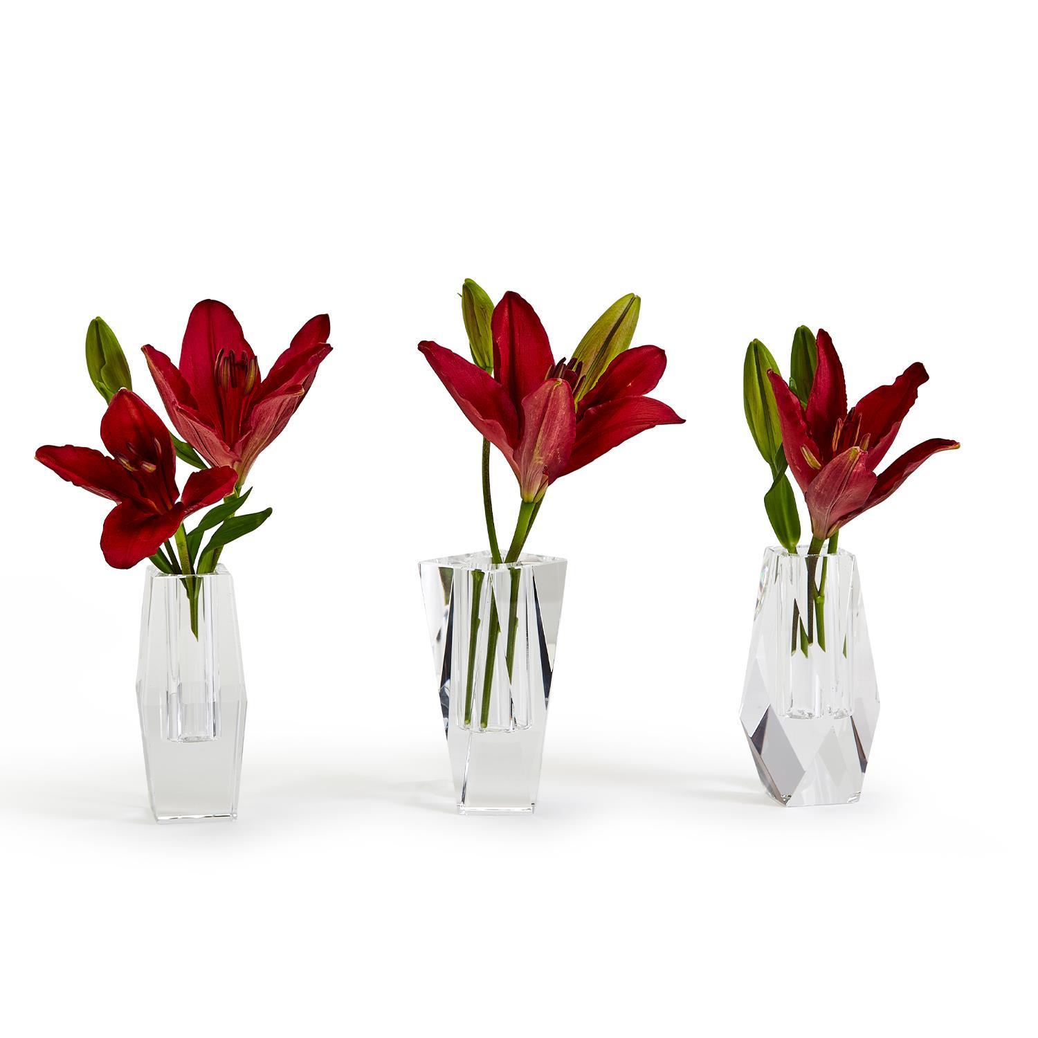 Faceted Hand Cut Crystal Glass Bud Vase A 3 Designs Faceted Hand Cut Crystal Glass Bud Vase A 3 Designs
