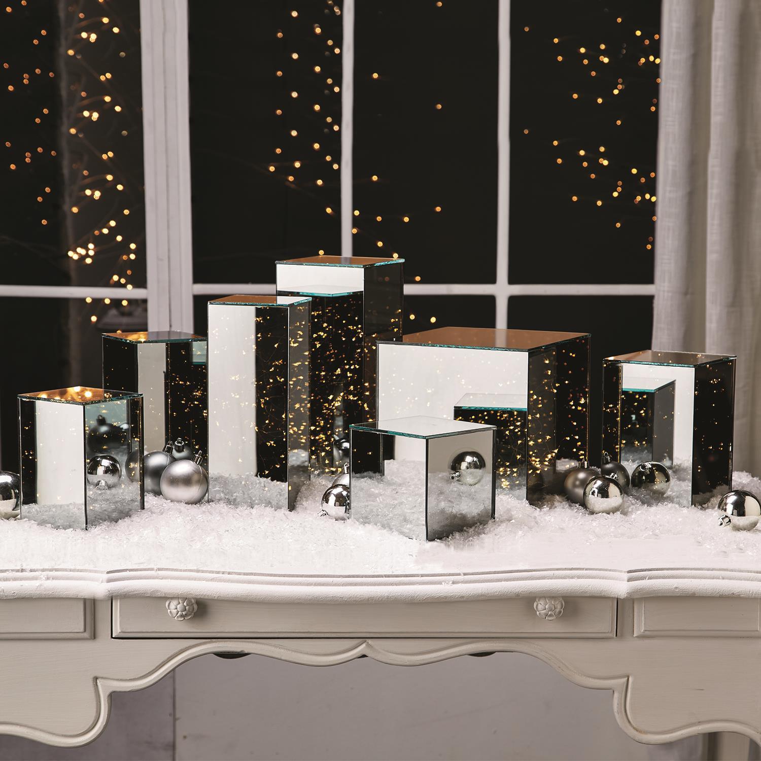 7 Pc LED Cityscape Un Includes 7 Sizes