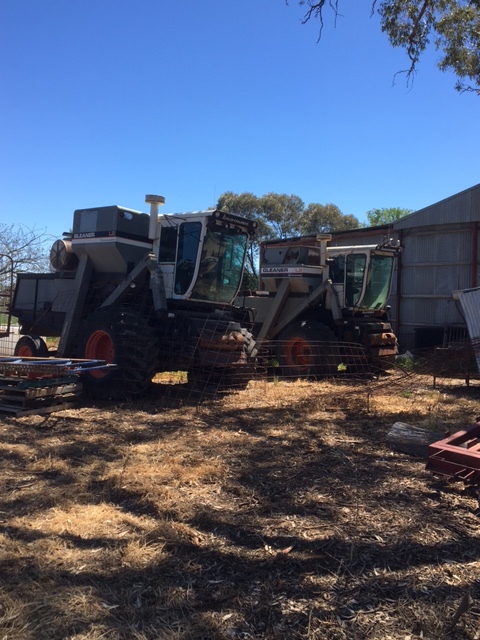 GLEANER L2 HEADER - 24FT AND 16FT open front plus two L2 Headers as