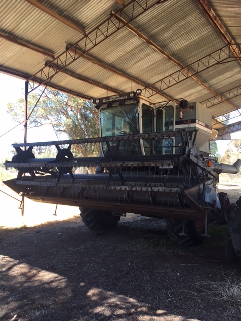 GLEANER L2 HEADER - 24FT AND 16FT open front plus two L2 Headers as