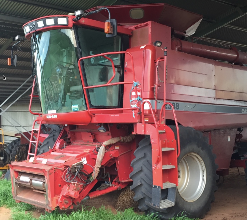 CASE IH 2388 EXCLUSIVE HEADER / HARVESTER FOR SALE WITH FRONT