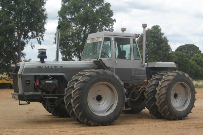 White 4-180 Articulated Tractor | Machinery & Equipment