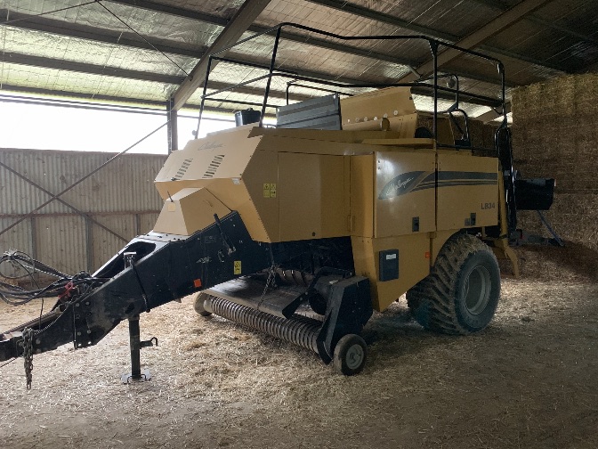 2006 Challenger LB34 Baler | Machinery & Equipment - Hay and