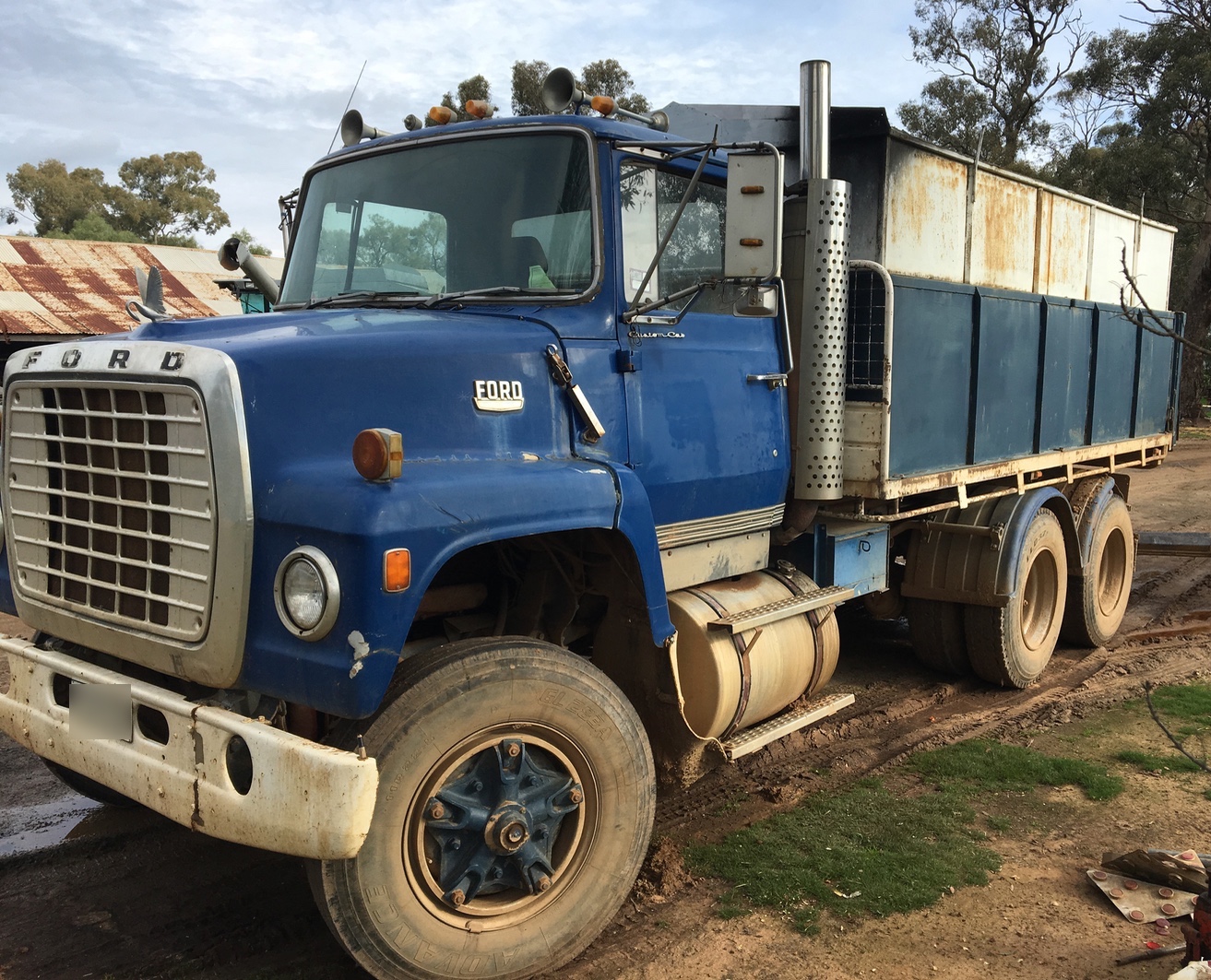 Ford LNT 9000 Rigid Tipper Truck For Sale | Trucks & Trailers