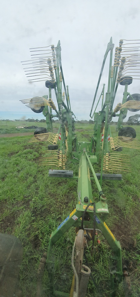 Krone 900 Centre Rotary Rake | Machinery & Equipment - Hay and