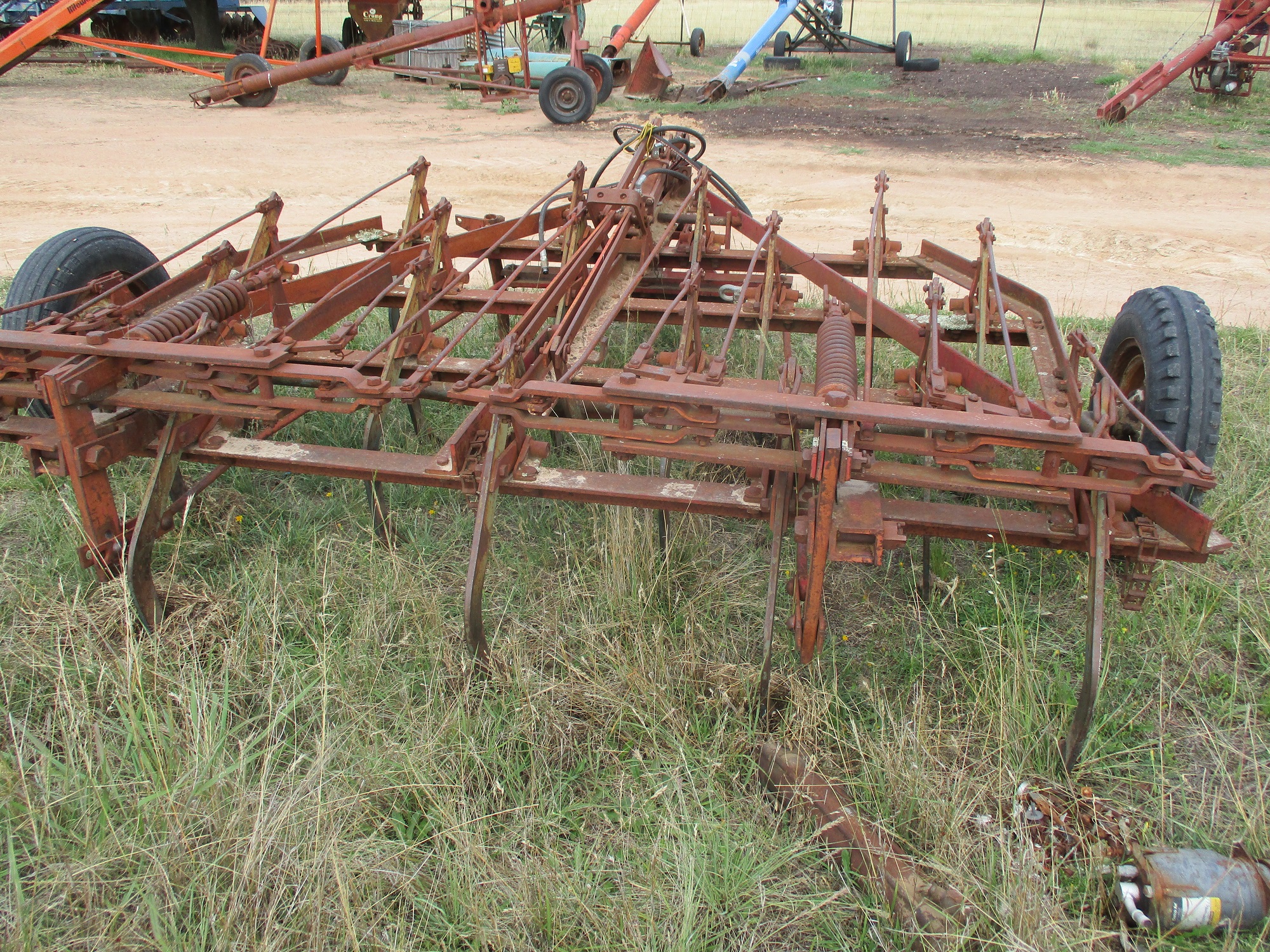 18 Tyne Traiing Scarifier | Machinery & Equipment - Fallow