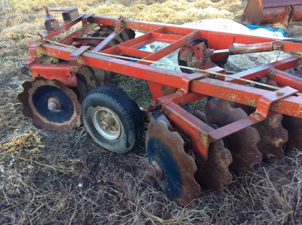 International offset discs | Machinery & Equipment - Tillage