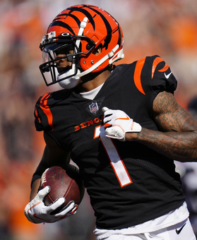 JaMarr Chase - Hip injury will likely shelve Chase for multiple games ...