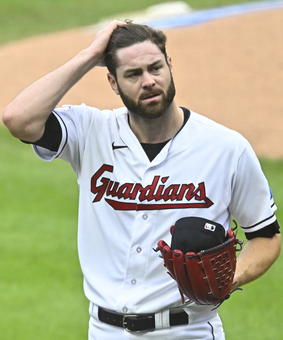 Lucas Giolito to Undergo Elbow Surgery - Red Sox manager Alex Cora ...