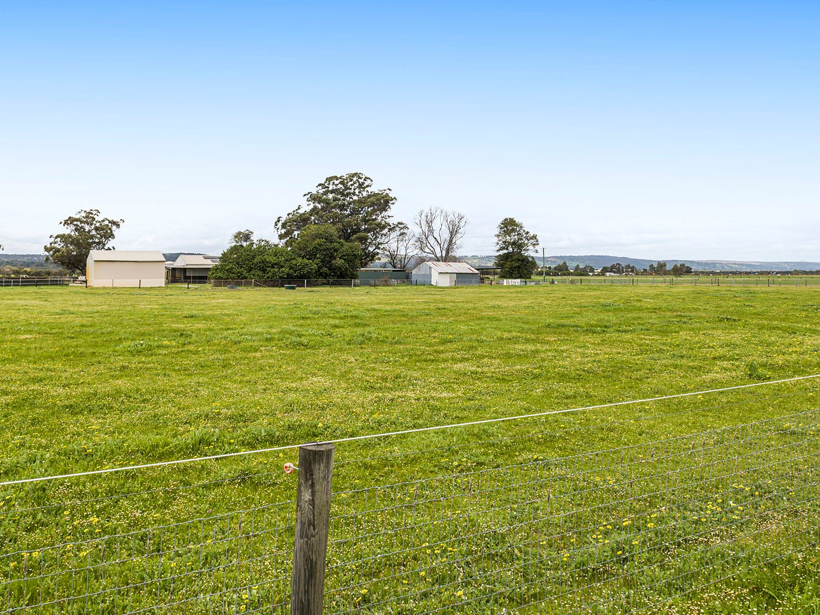 Farm For Sale in Bullsbrook, WA 6084 | 24 Gaston Road