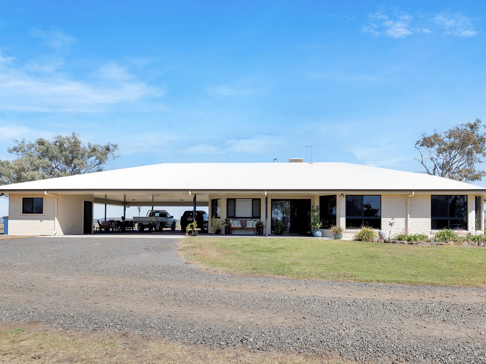 Farm For Sale in Goombungee, Qld 4354 | 22 Nara-boah Waterhole Road