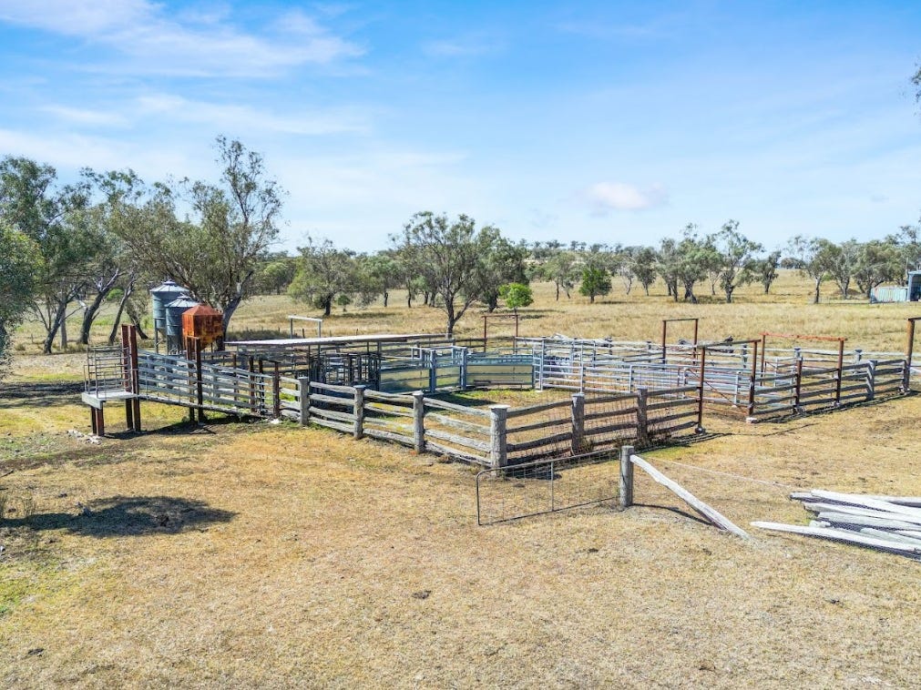 Farm For Sale in Goombungee, Qld 4354 | 22 Nara-boah Waterhole Road
