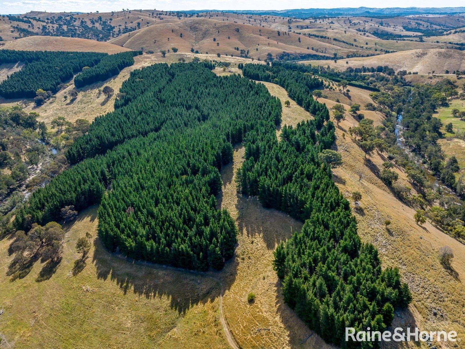 Farm For Sale in Crookwell, NSW 2583 | 1302 Fish River Road Narrawa Via