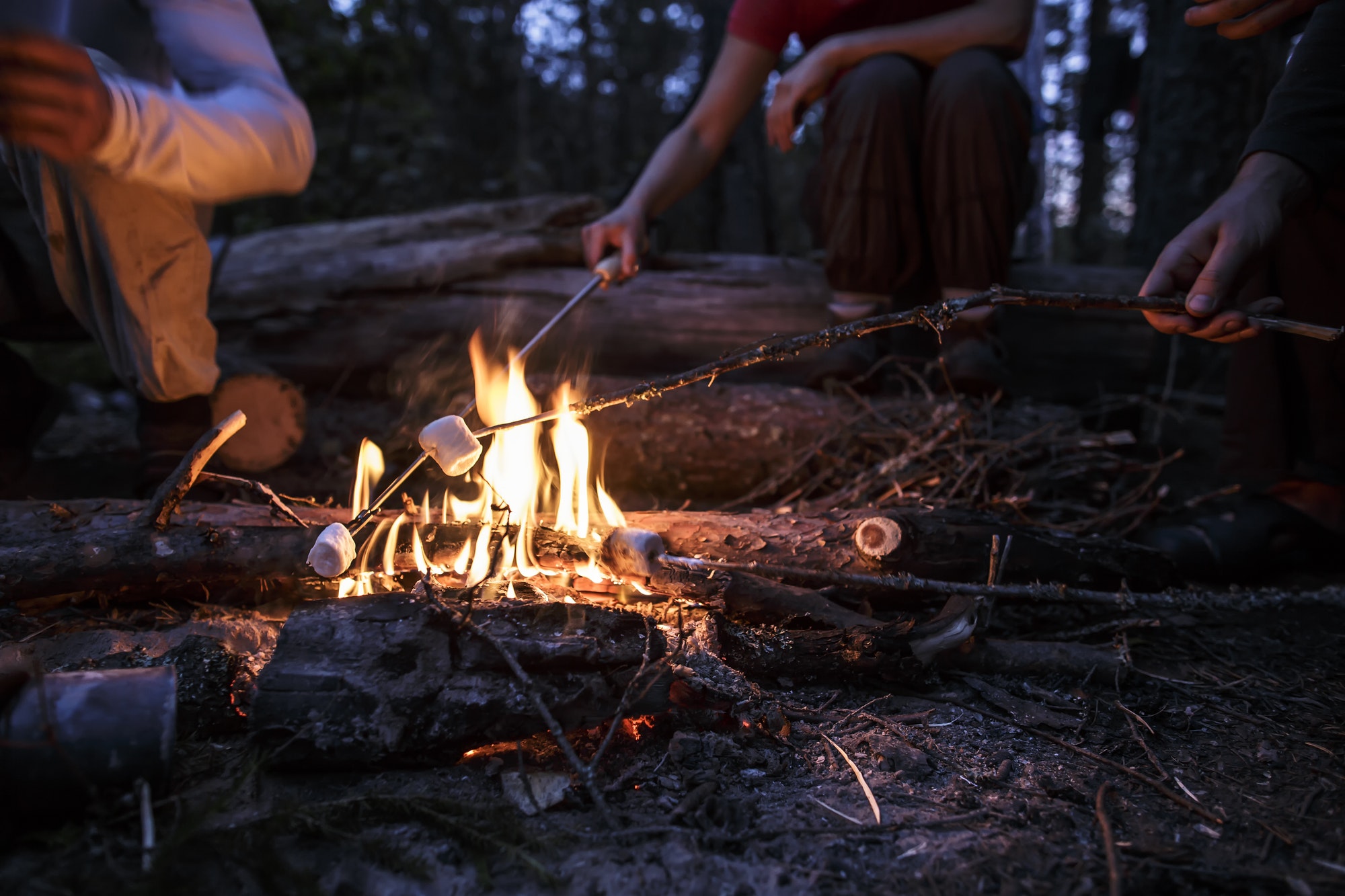 Youth Bonfire, Devo & Games – Fayetteville Church of Christ