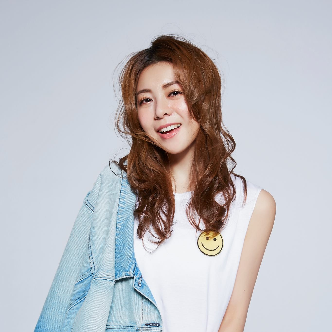 解偉苓 (Yvonne Hsieh) Lyrics, Songs, and Albums | Genius