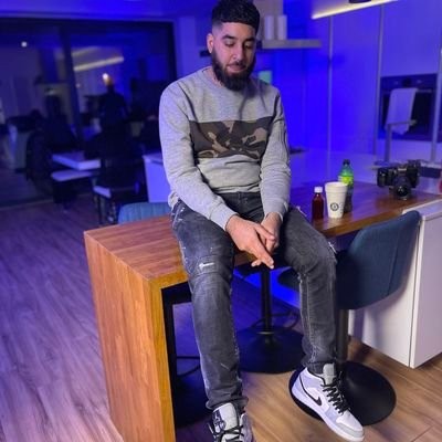 Meez (UK) – Zizou Lyrics | Genius Lyrics