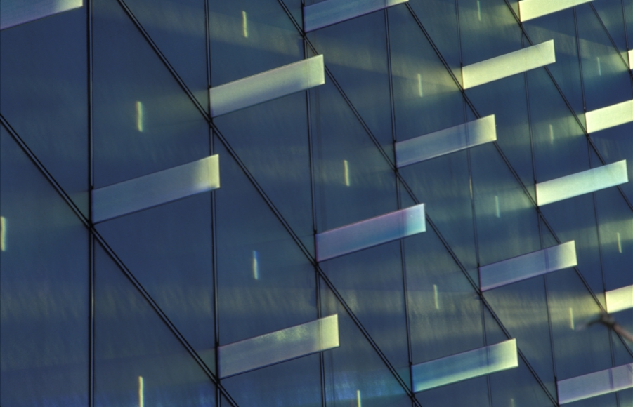 DICHROIC LIGHT FIELD - Projects - James Carpenter Design Associates Inc.