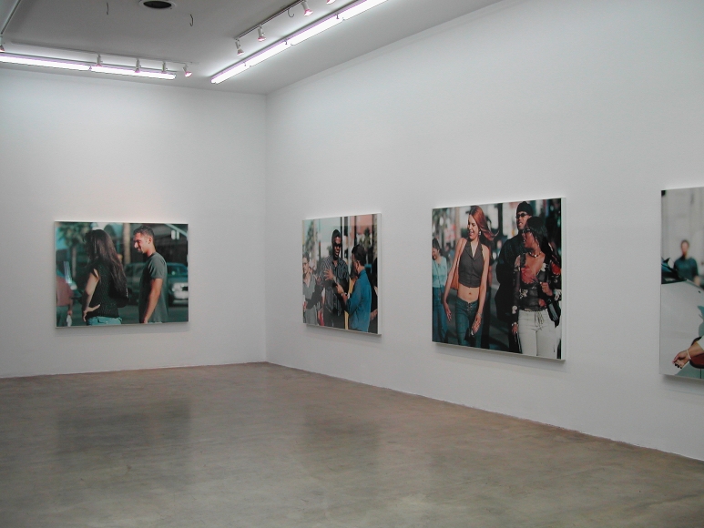 Beat Streuli - Exhibitions - Roberts Projects