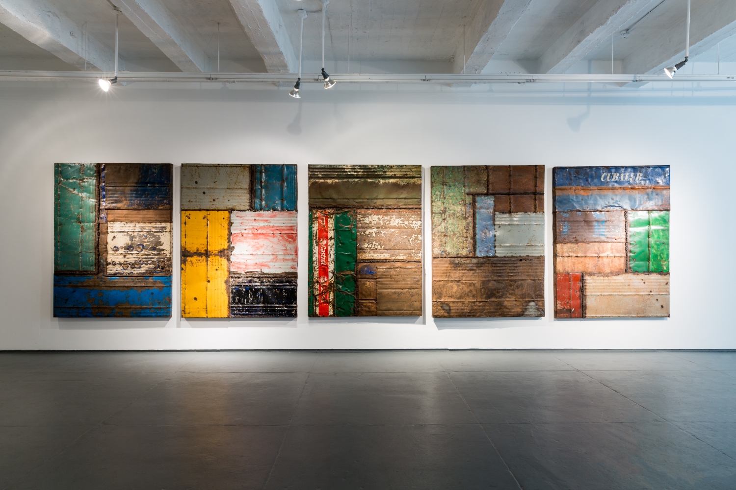 Roberto Diago : Marca en la Memoria | Imprint of a Memory - EXHIBITIONS ...
