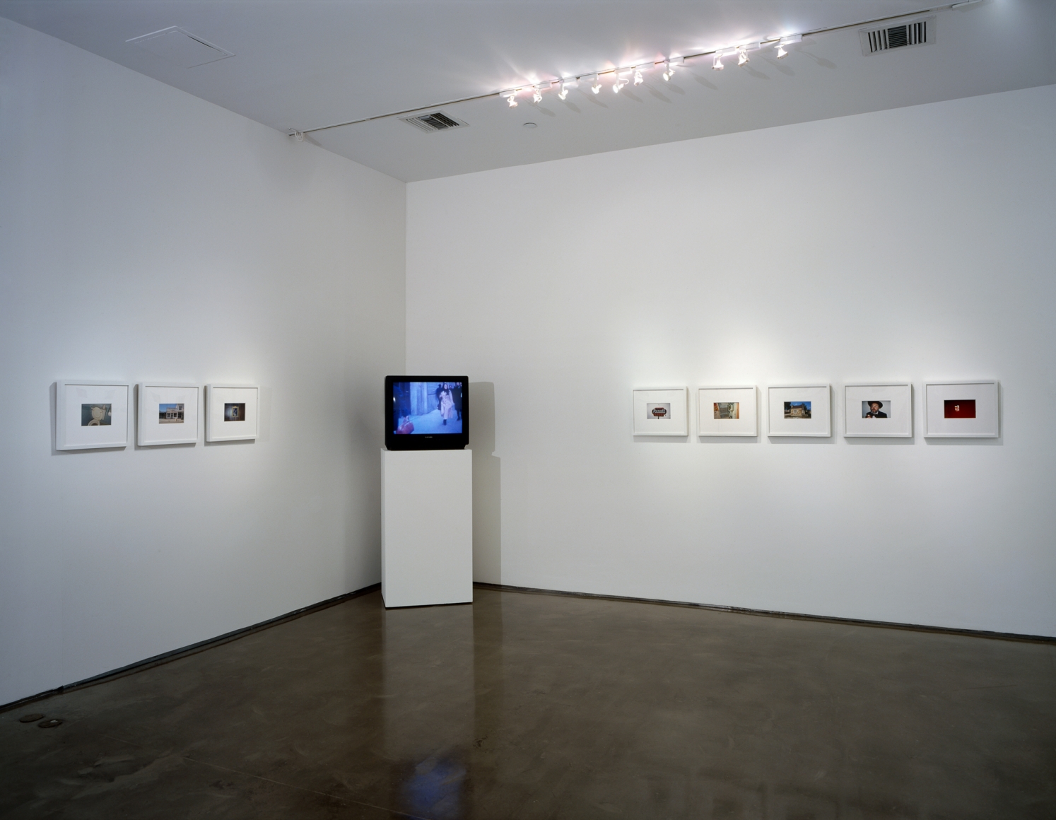 - Stephen Shore - GALLERY EXHIBITIONS - 303 Gallery