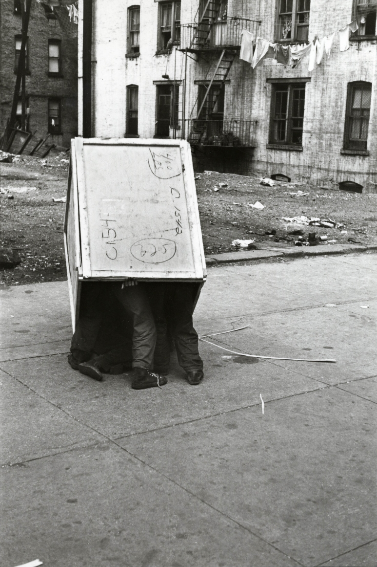 Helen Levitt - Artists - Laurence Miller Gallery