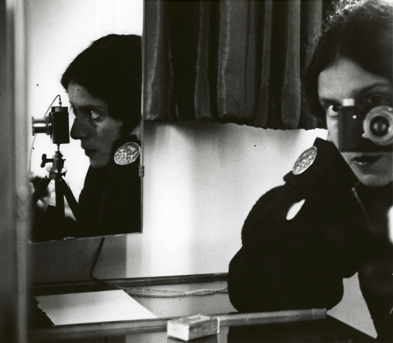 Ilse Bing - Artists - Edwynn Houk Gallery