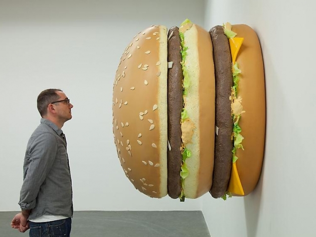 Tom Friedman - Artists - Luhring Augustine