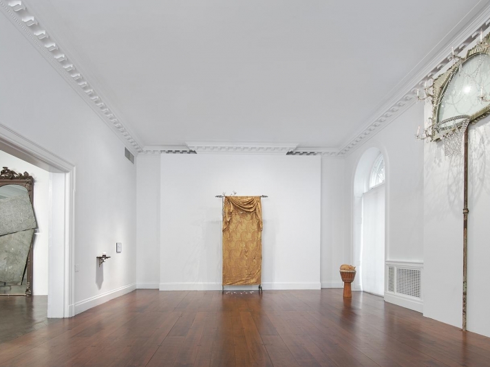 David Hammons - Exhibitions - Mnuchin Gallery
