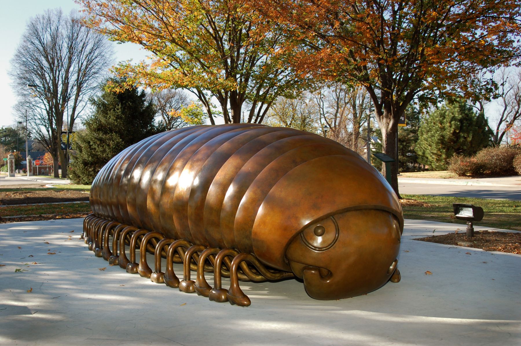 Millipede - Artworks - Tom Otterness