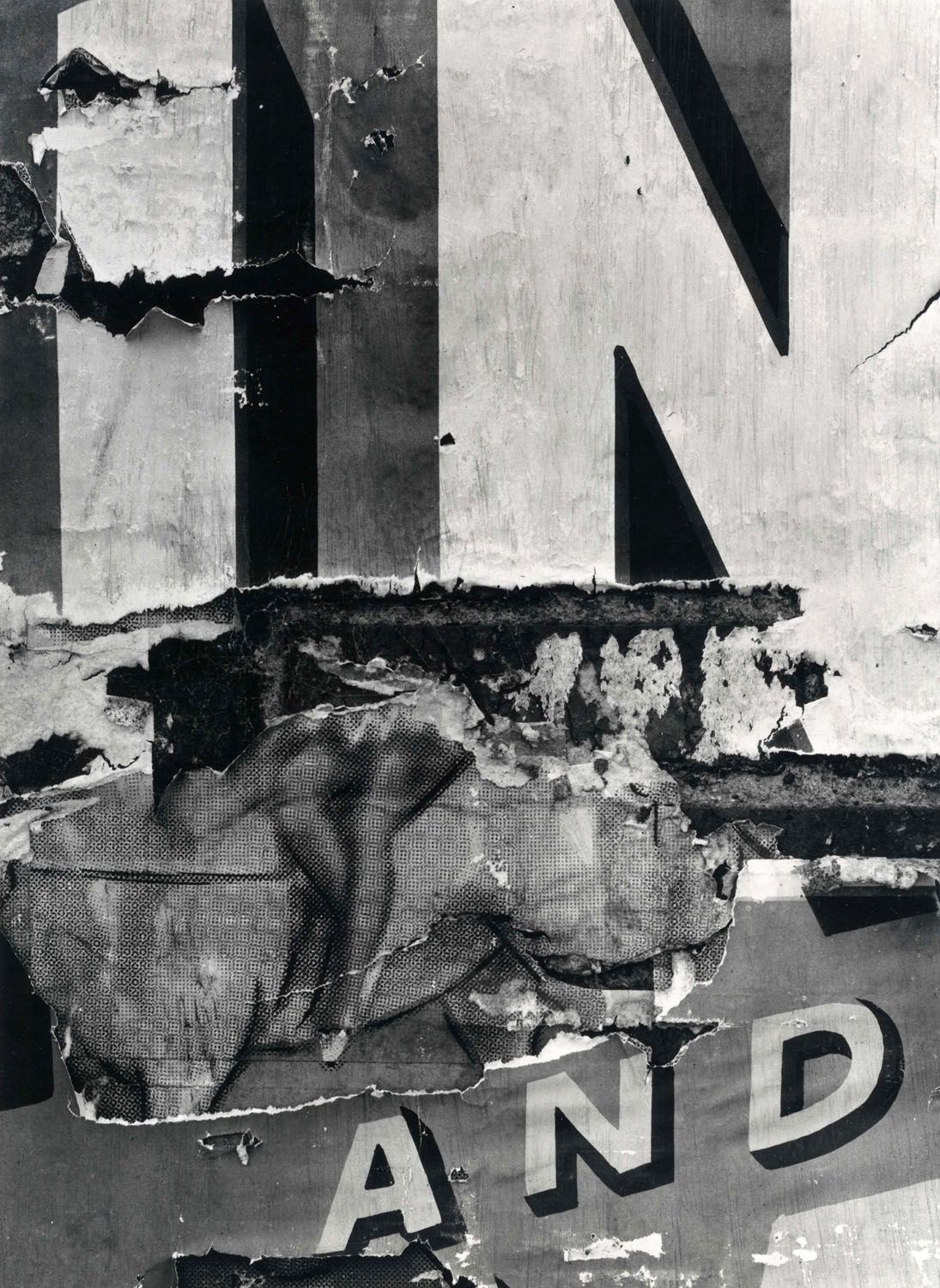 Aaron Siskind - Artists - Laurence Miller Gallery