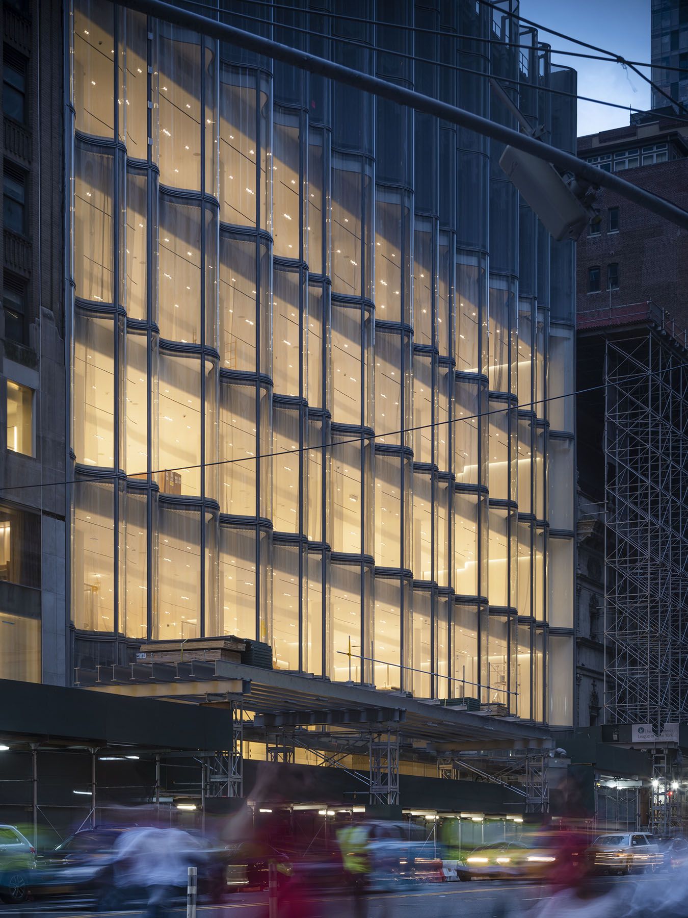 NORDSTROM FLAGSHIP - Projects - James Carpenter Design Associates Inc.